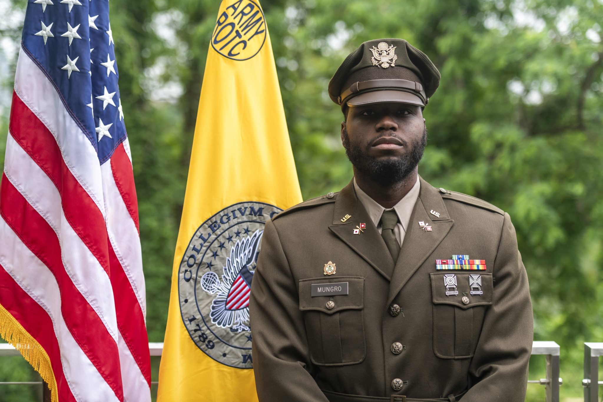 Active-Duty Soldier, Now Georgetown Alum, Achieves Dream To Be an Army ...