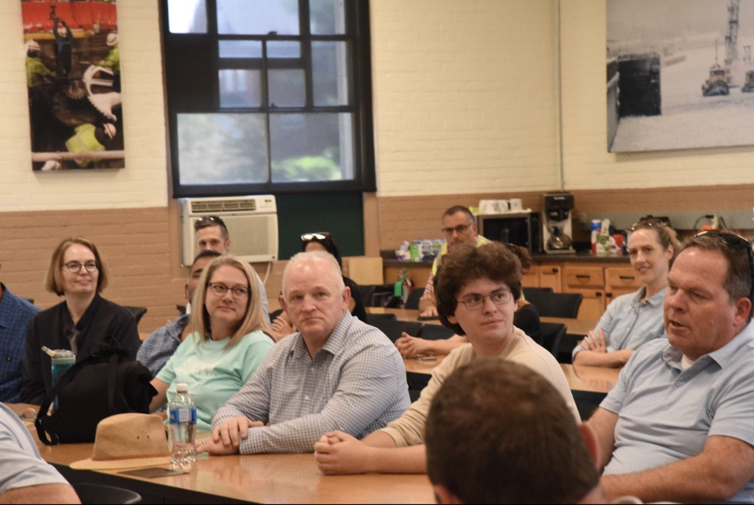 4 Hoyas Win Voyager Scholarship Sponsored by the Obamas and Airbnb CEO ...
