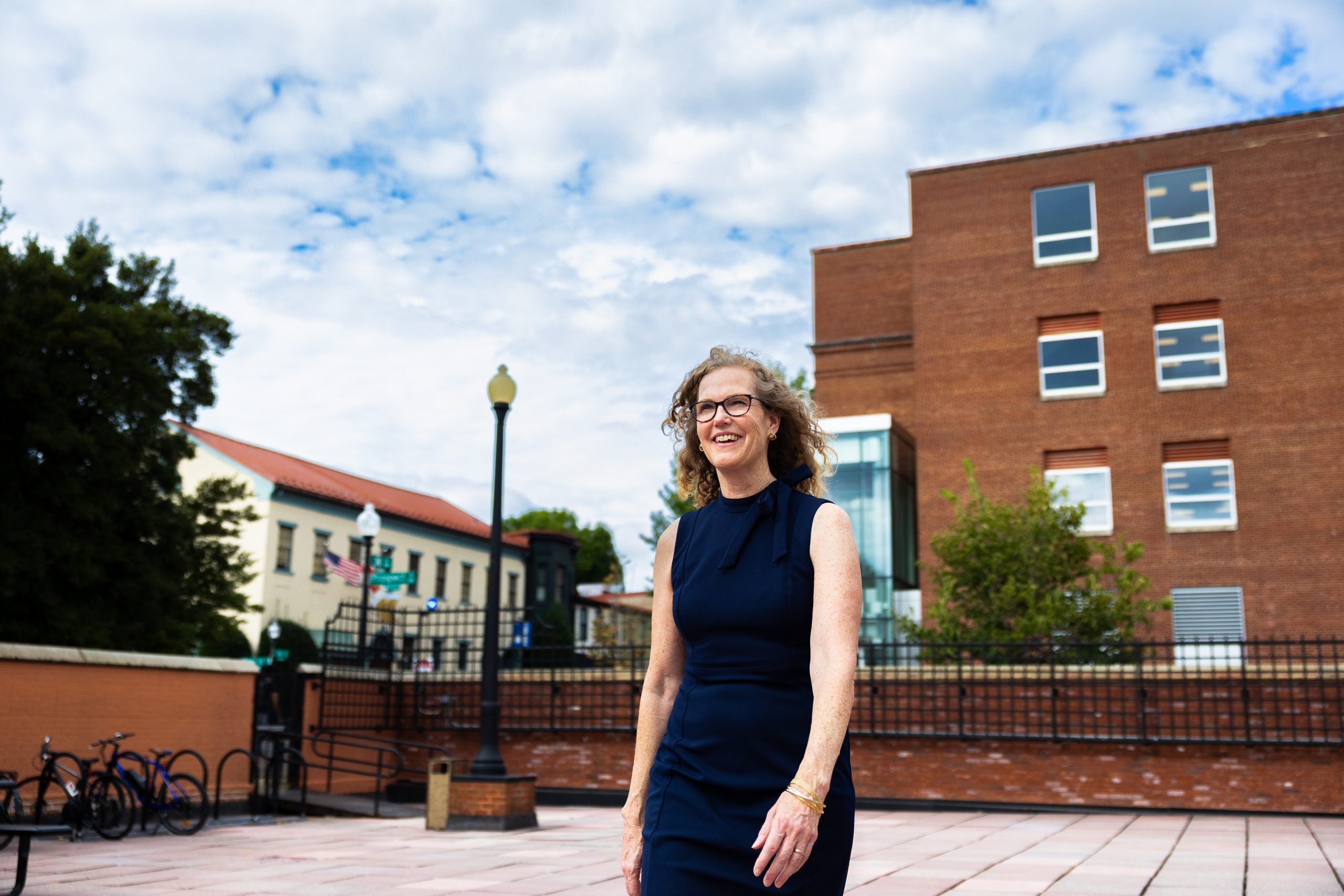 Shaping Interdisciplinary Education for Graduate Students